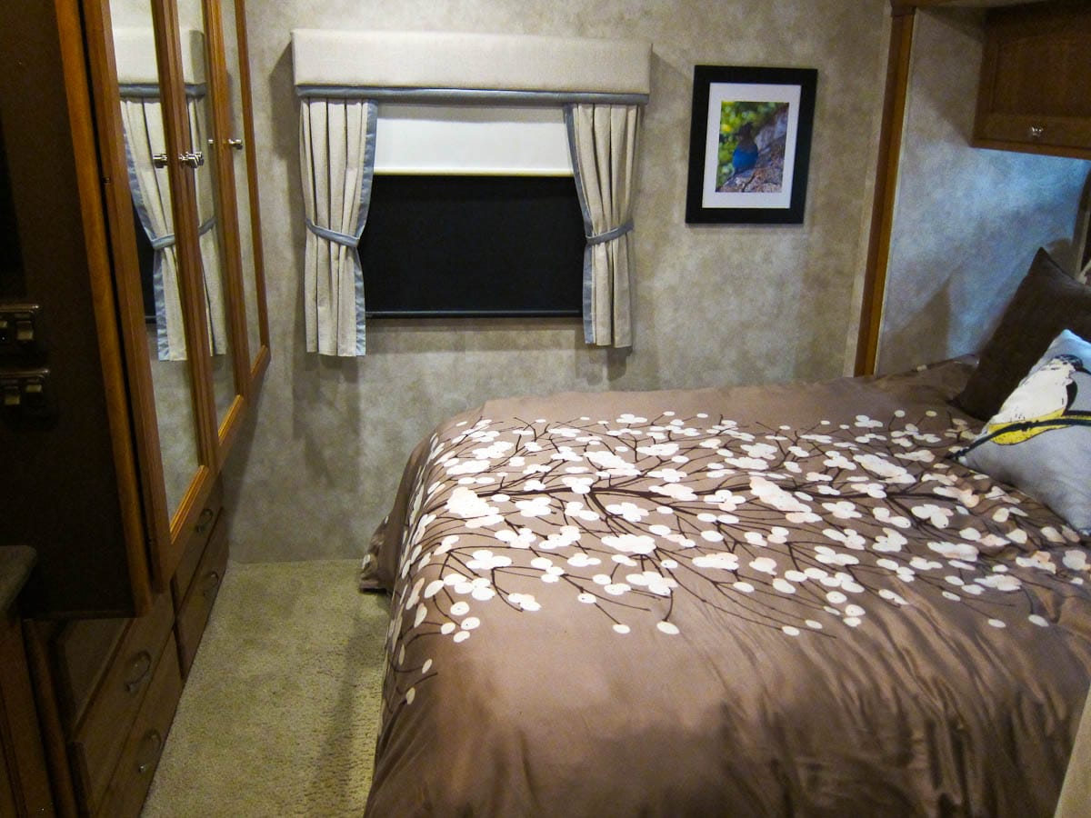 8 Keys to Choosing the Right RV Floor Plan the First Time - and 1 area ...